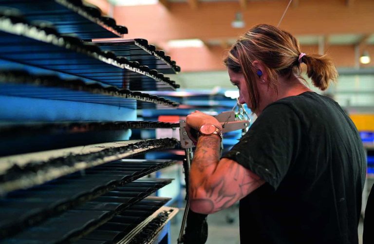 Qui sommes-nous ? | SOFATEC - Couvertures de Piscines